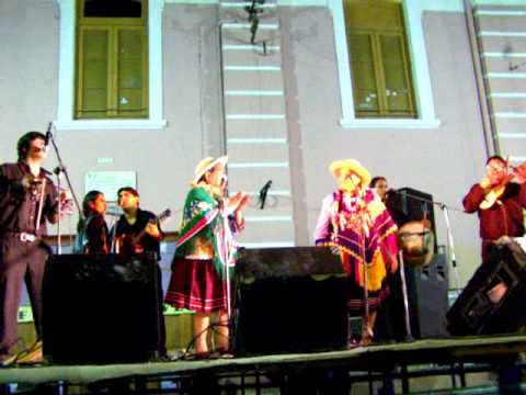 La juventud alegre, Hermanas Cari, Franco Tolaba - YouTube