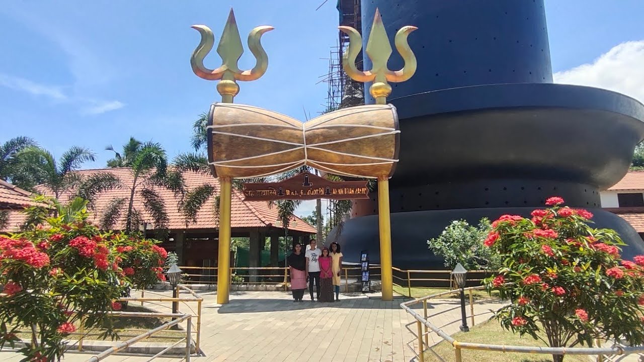 Maheshwaram Sri Siva Parvathi Temple at Chenkal / Thiruvananthapuram ...