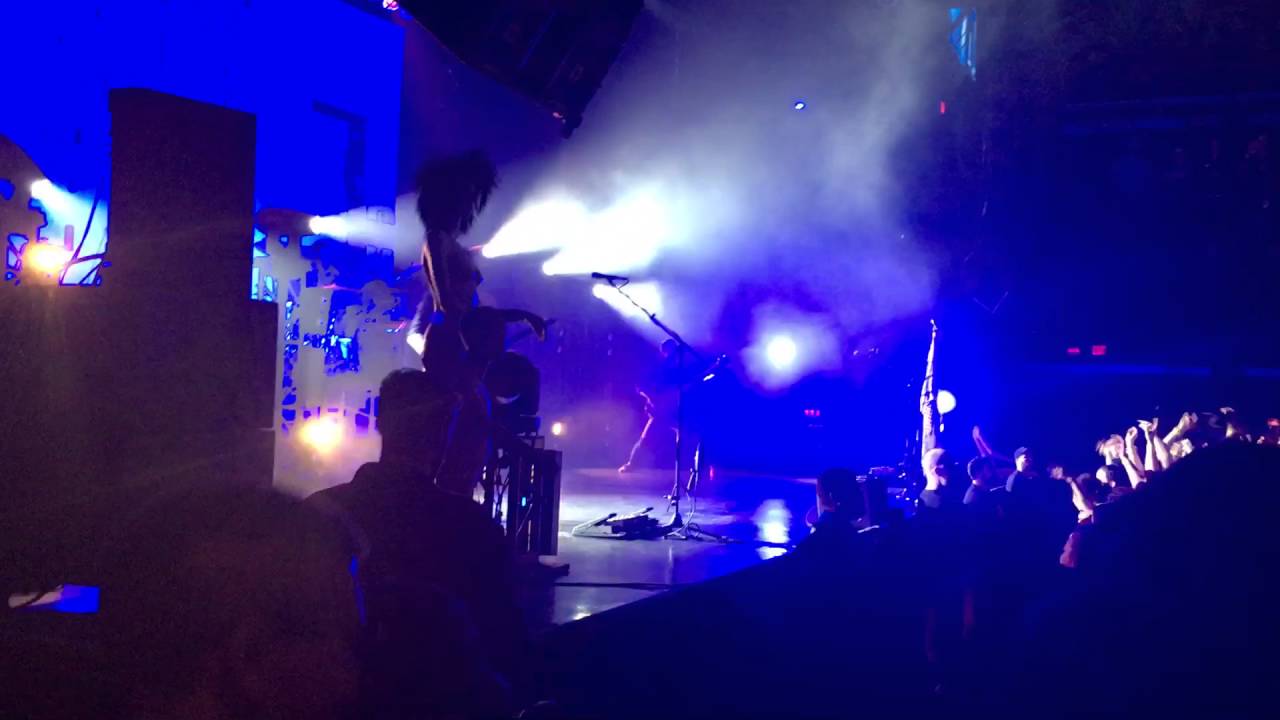 Box Full Of Sharp Objects - The Used - 15th Anniversary Tour Night One ...