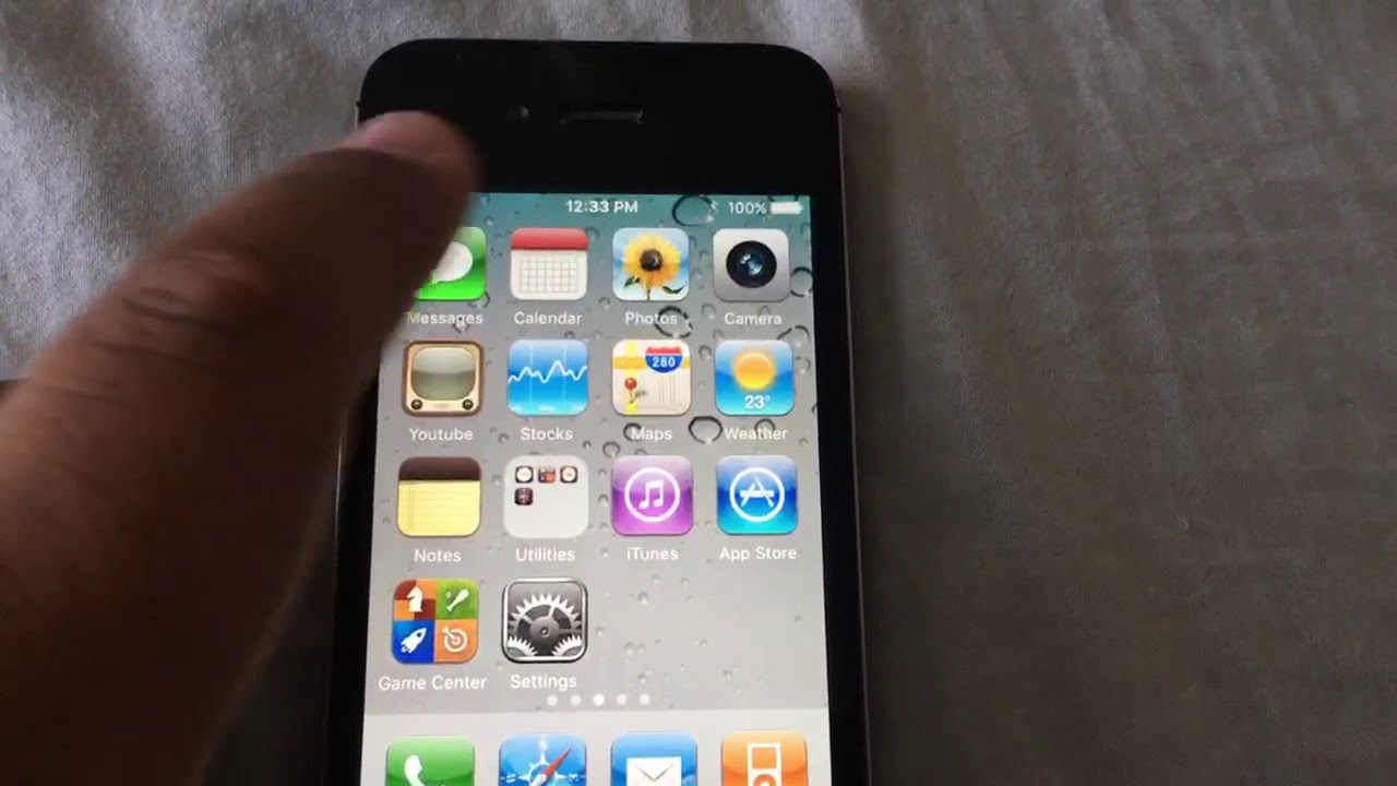 My iPhone 4s with iOS 4 theme (stupid video) - YouTube
