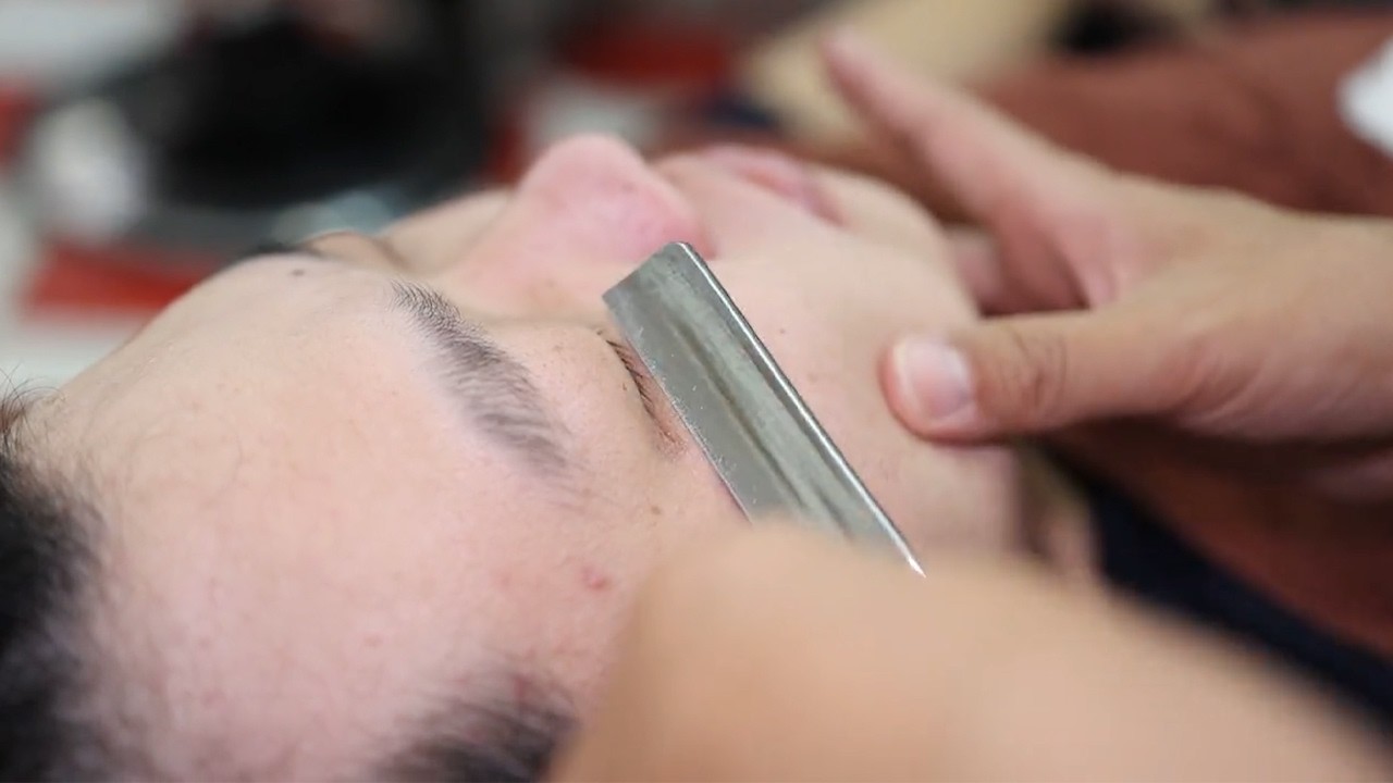 💈ASMR | Remove dead skin and fuzz from a man's face! 🪒 Wet shave ...
