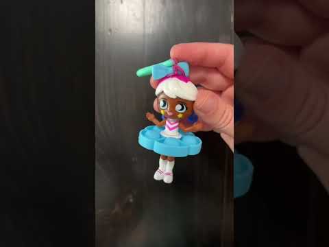 Unboxing Fashion Fidget Doll 😍 Mrs. Bench - YouTube