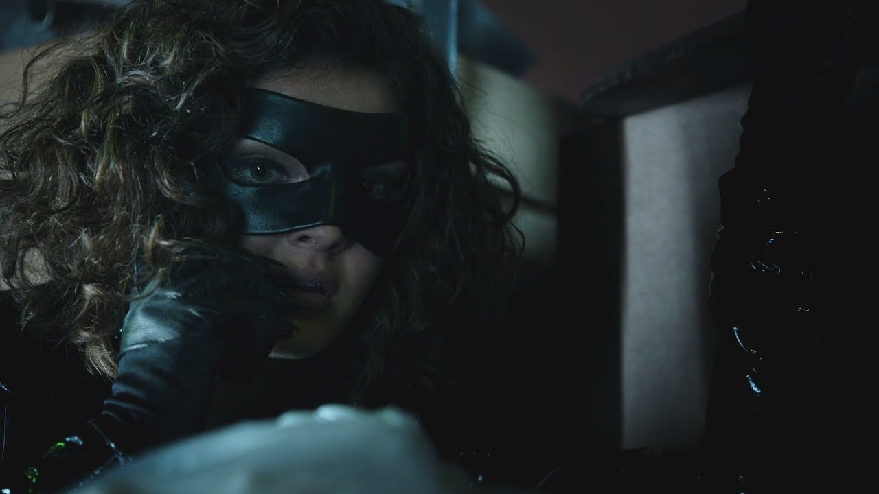 Selina Kyle | calls Tabitha for back up [Gotham 4x07] 3 / 4 - YouTube
