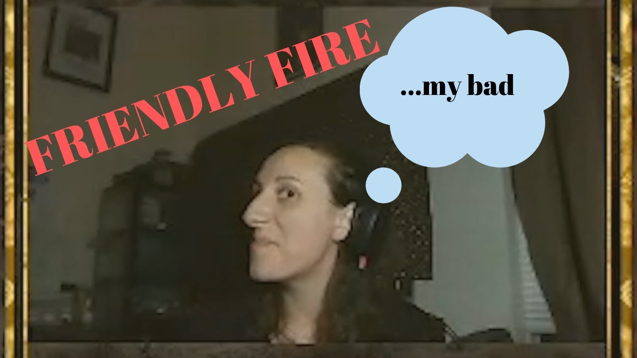 Pepega PUBG player thinks she can 3rd party - YouTube