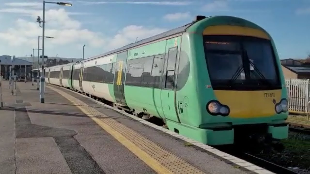 Class 171 | 171811 | Southern | Turbostar | Eastbourne | Sunday 14th ...