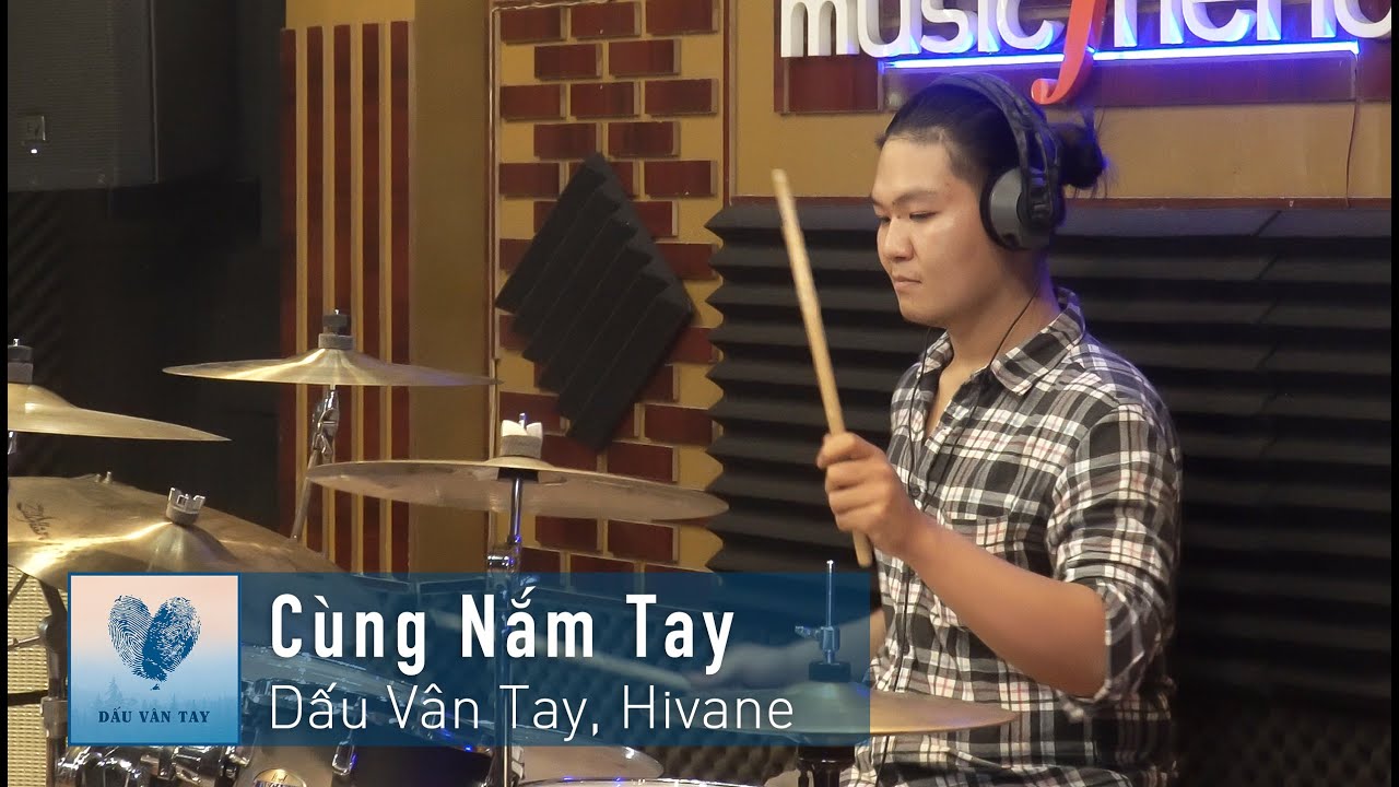 Dấu Vân Tay ft Hivane - Cùng Nắm Tay (Studio Sessions) - YouTube Music
