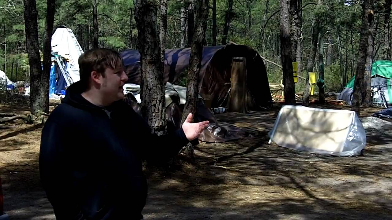 PassionWorks Visits Lakewood Homeless Camp - YouTube