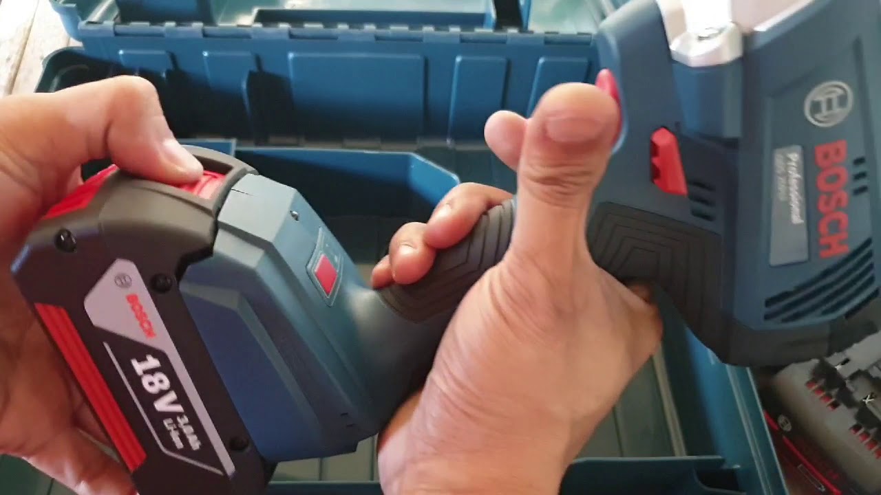 BOSCH GDS 250 LI UNBOXING - YouTube