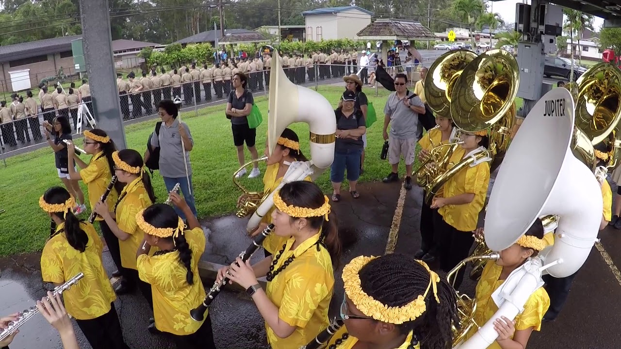 2017 nov11 Veterans Day parade SHA band - YouTube