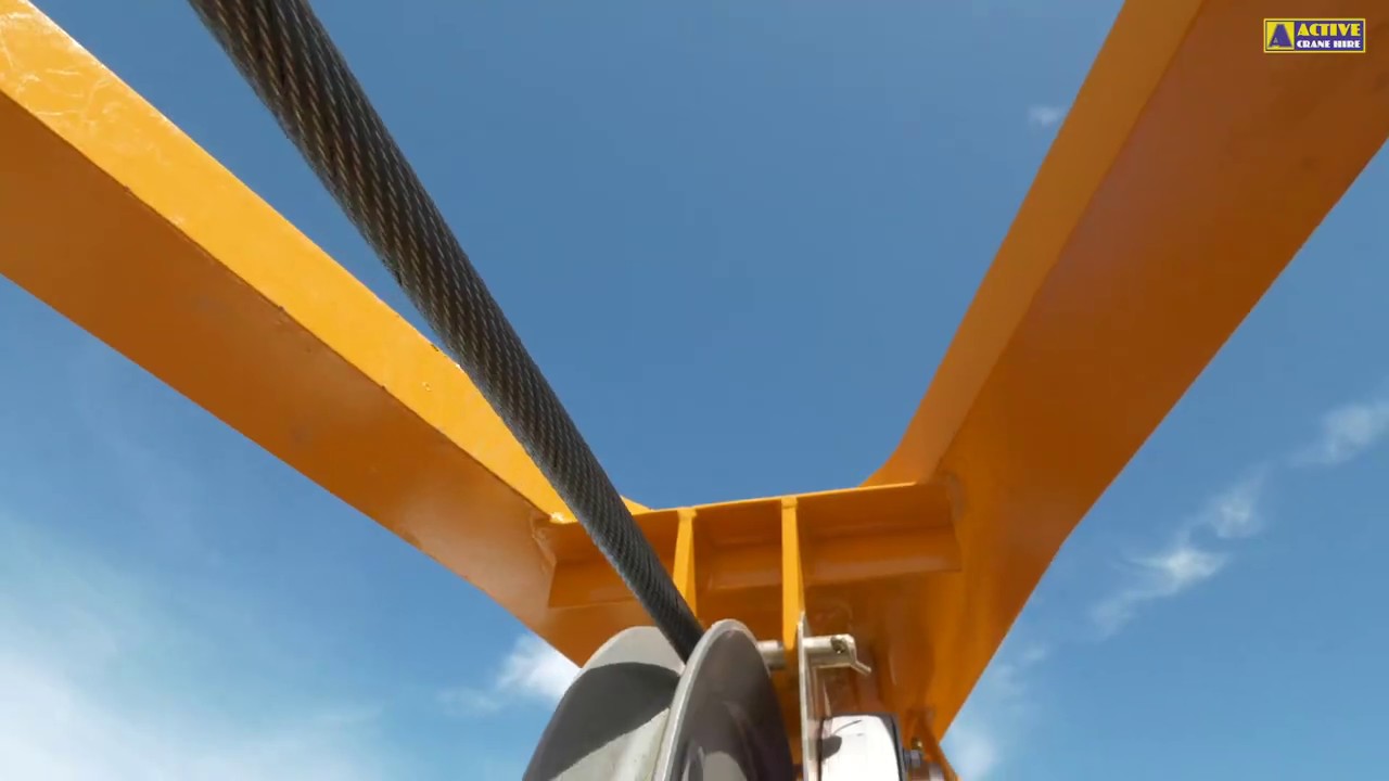 Potain MCT 325 Topless Top Slewing Crane - YouTube
