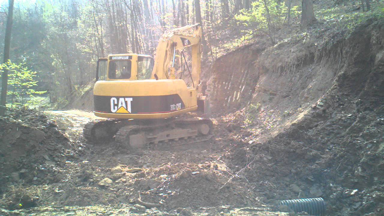 Cat 311 cu Wellsville Ohio Excavator - YouTube