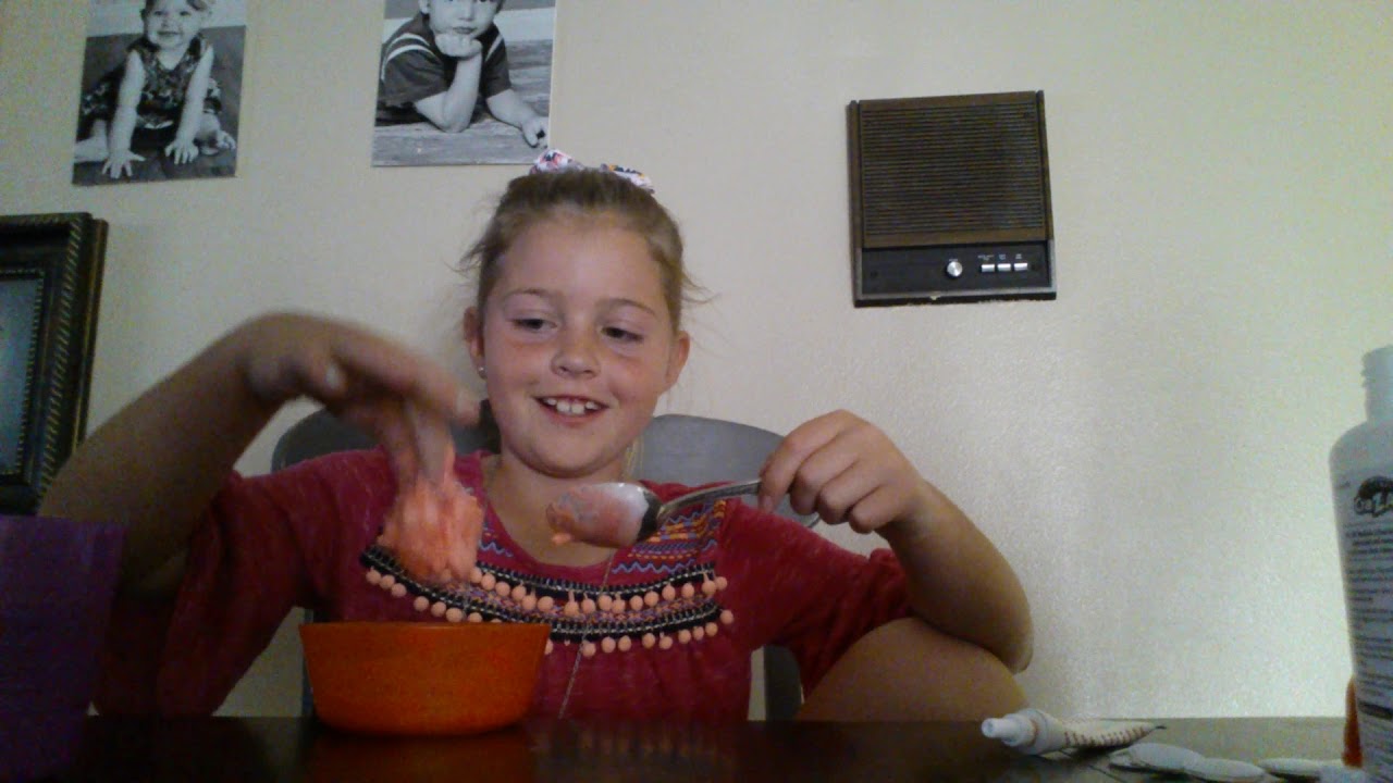 Making Halloween Slime with Kaelyn - YouTube