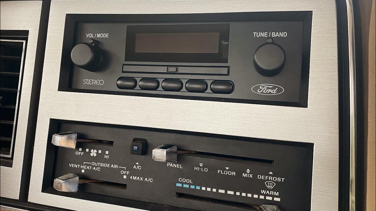 Ford Ranger Retrosound Dallas radio install - YouTube