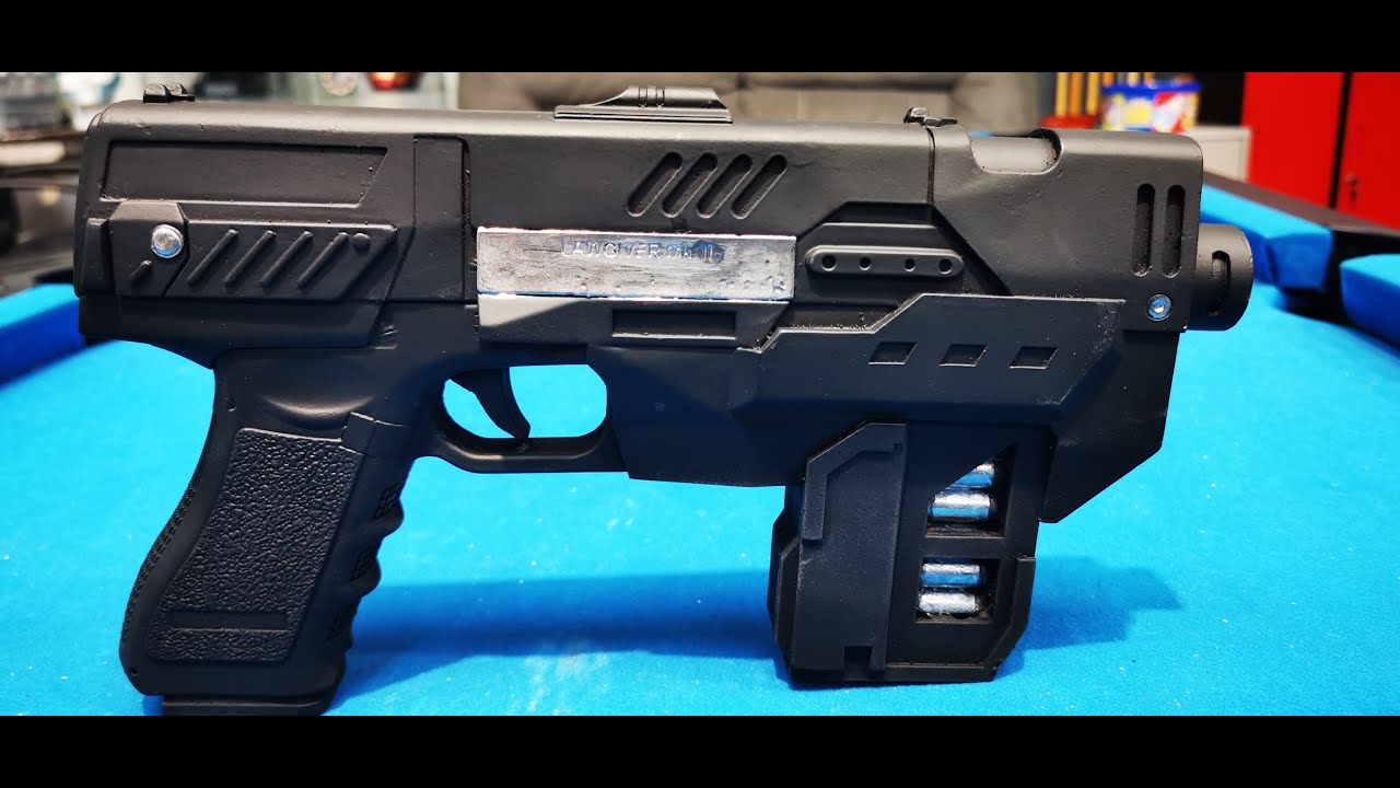 Judge Dredd Lawgiver Prop Gun - YouTube