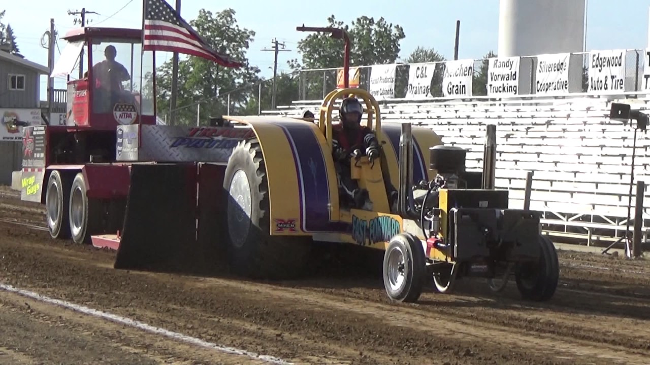 Tri-State Modified Tractors at Edgewood, IA June 3rd, 2017 - YouTube
