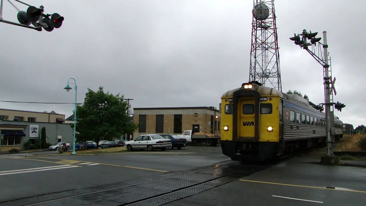 VIA 6135 & 6148 in Nanaimo 2/2 (31AUG2010) - YouTube