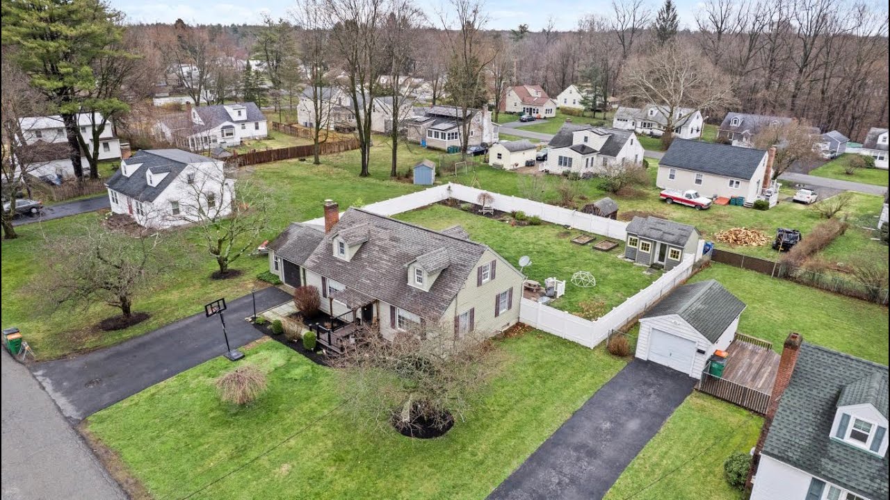 SOLD Hyde Park, NY Homes for Sale | 6 Valley View Rd | Hudson Valley ...