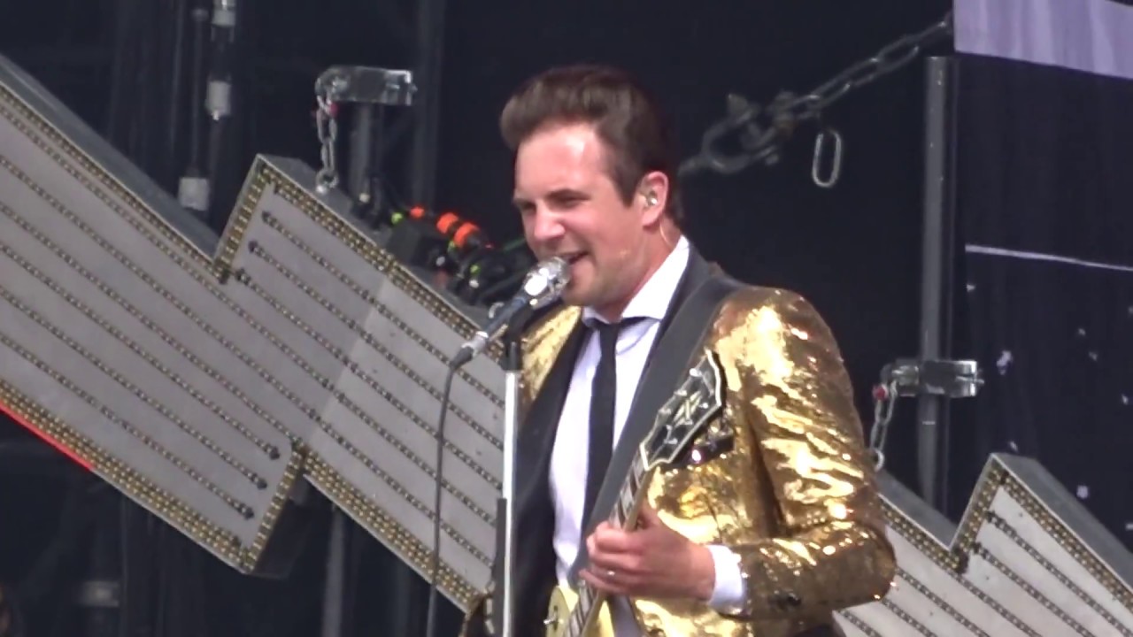 Royal Republic - Weekend Man - Download Festival France 17 june 2018 ...