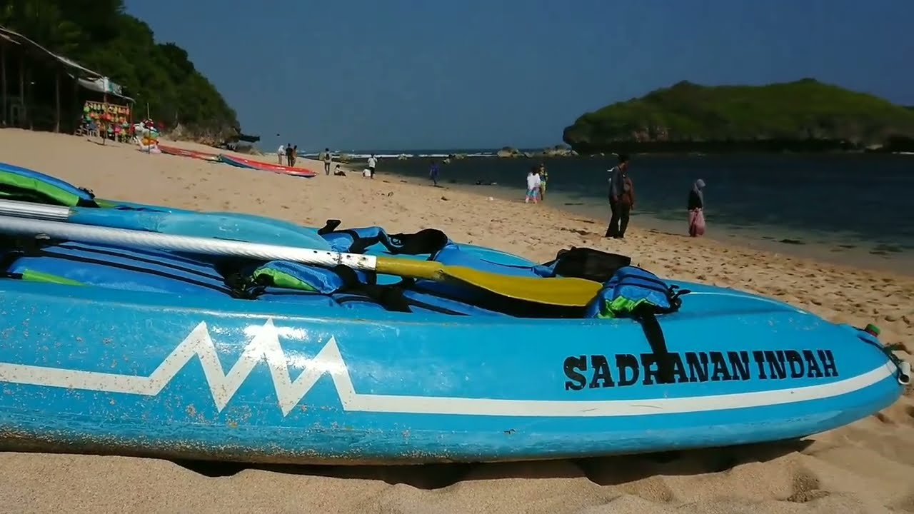 Footage Pantai Sadranan - YouTube