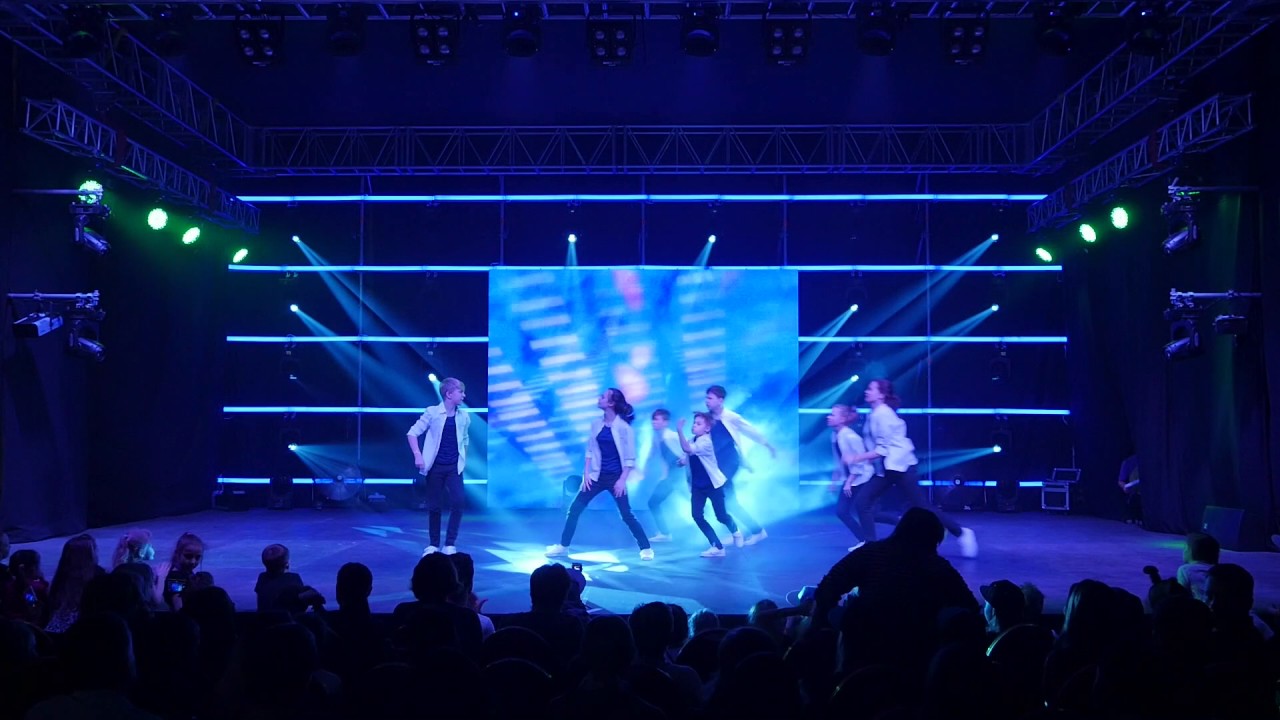 4 Boom power - YouTube