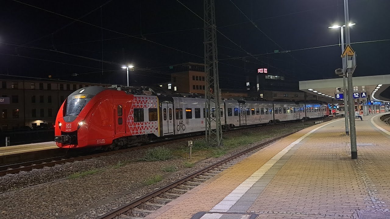 Des Zugverkehr in Saarbrücker Hauptbahnhof mit DB 101/187/1440/ Vlexx ...