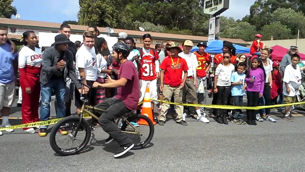 El Sobrante stroll - YouTube