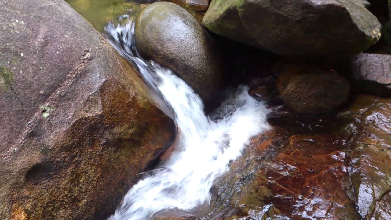 Pedra que engole Trindade - Rj - YouTube