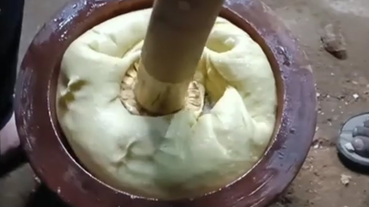 How To Pound Cassava And Plantain Ghana's Local Fufu | Ghanaian Fufu ...