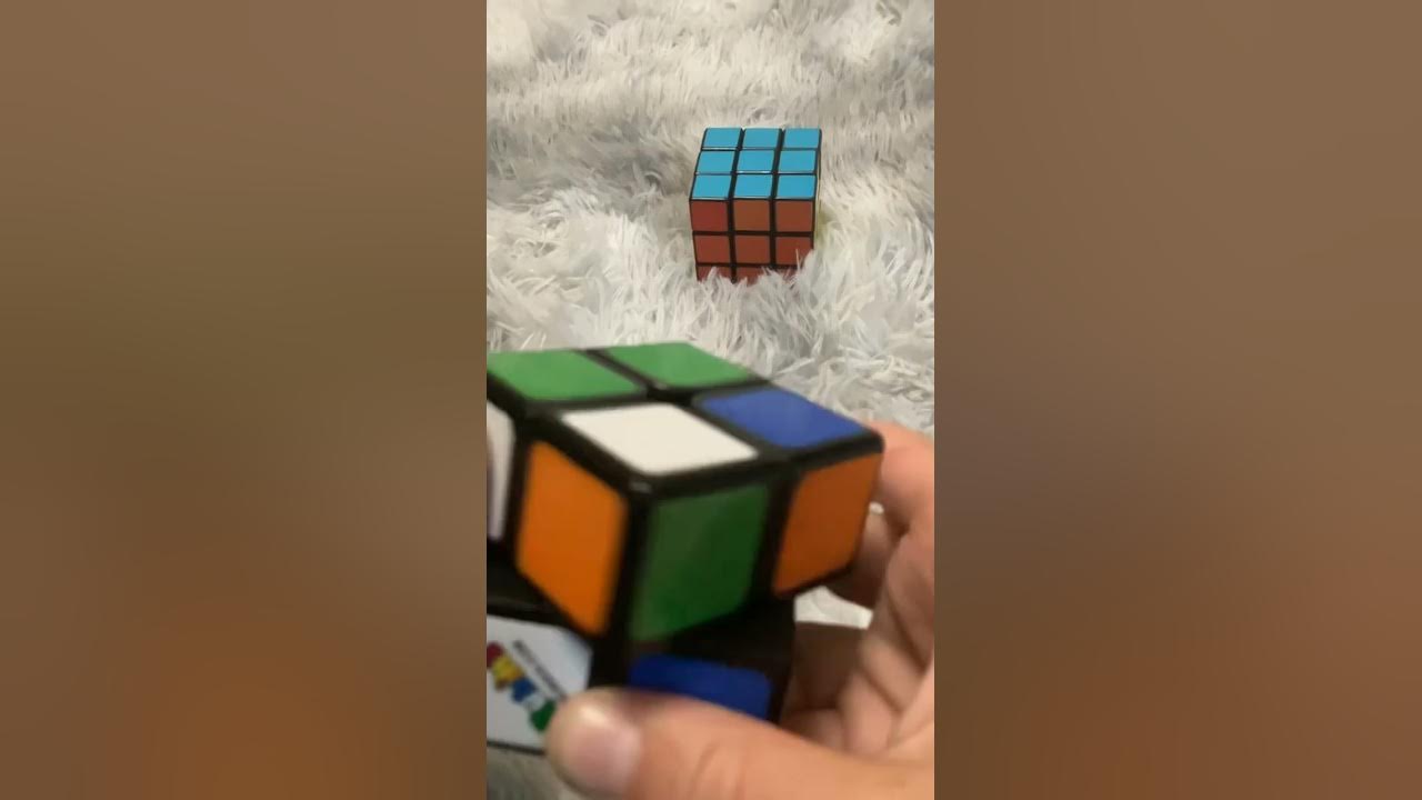 How to solve a (2x2) Rubix cube - YouTube