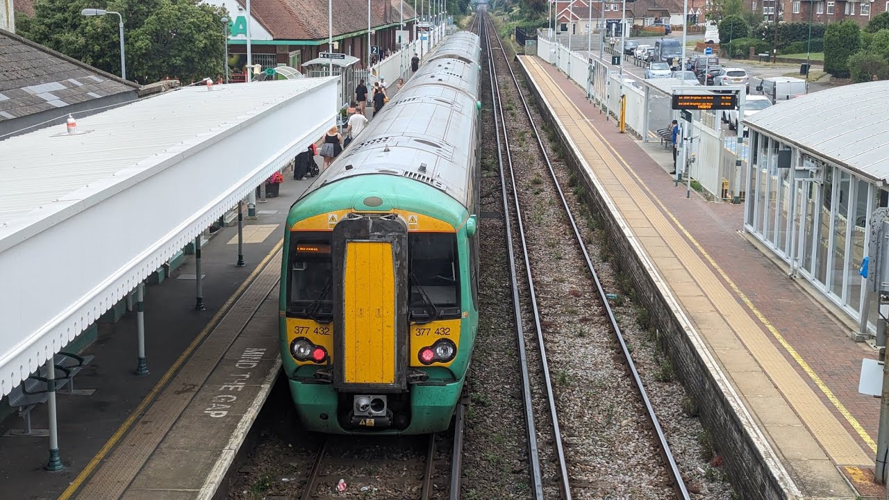 Class 377 announcement with PIS dot matrix font! - YouTube