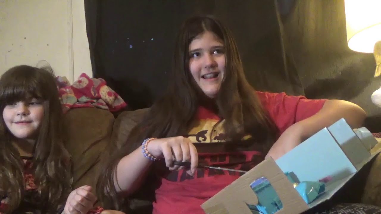 Tear it Open Tuesday- Doorables - YouTube