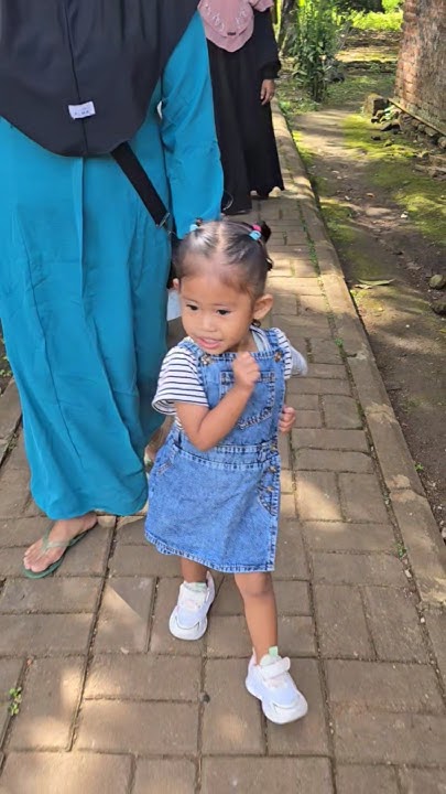 alesha mau jalan jalan🤭 ️ #trendingshorts #funny #shorts - YouTube