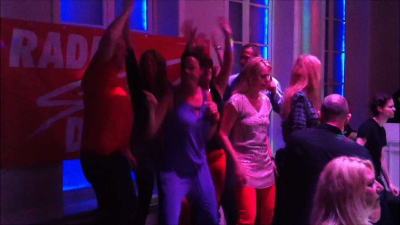 Right By The Moon @ Radio Stad Den Haag Party.wmv - YouTube