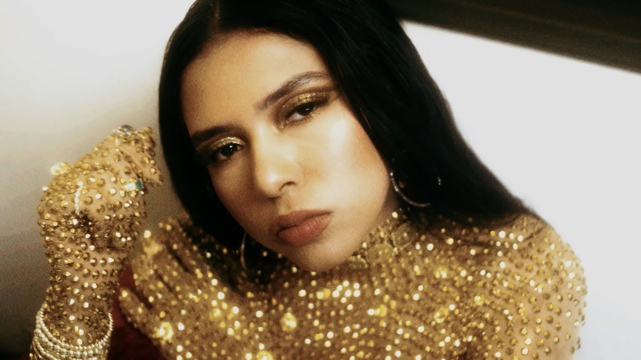 Stella Standingbear - So In Love (Official Music Video) - YouTube