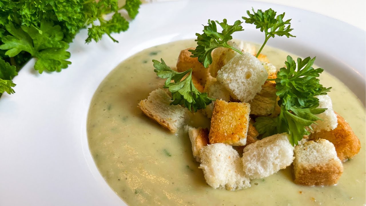 Italian garlic soup with crunchy croutons. Cooking is quick and easy ...