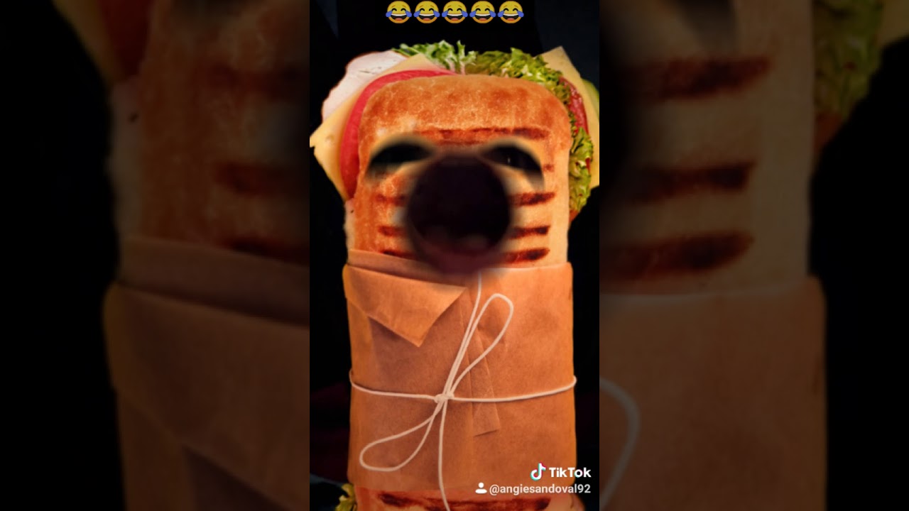 OH MY GOD IM A SANDWICH OOOH - YouTube