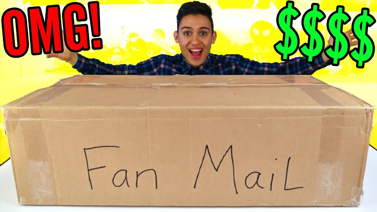 GIANT PO BOX FAN MAIL PRESENTS - Surprise - Candy Opening - YouTube