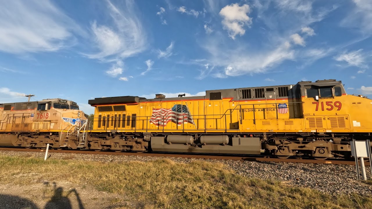 Southbound UP 7159/7618/5381/8582 ,Mixed Freight Train, "Ennis Sub ...