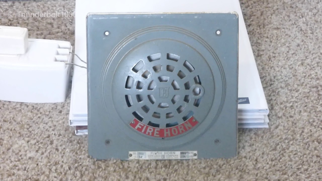 Edwards 360 Adaptahorn - YouTube