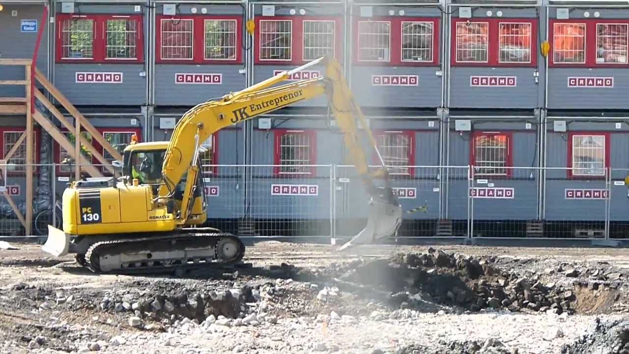 Komatsu PC130 Excavator Digging Rocks, Dirt & Bricks - YouTube