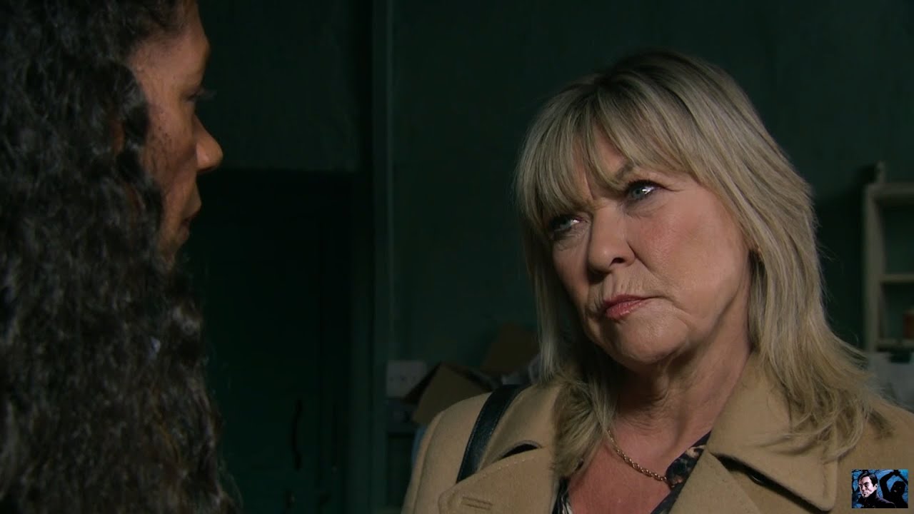 Emmerdale - Celia & Ray Panic When Kim Pays Them a Visit - YouTube