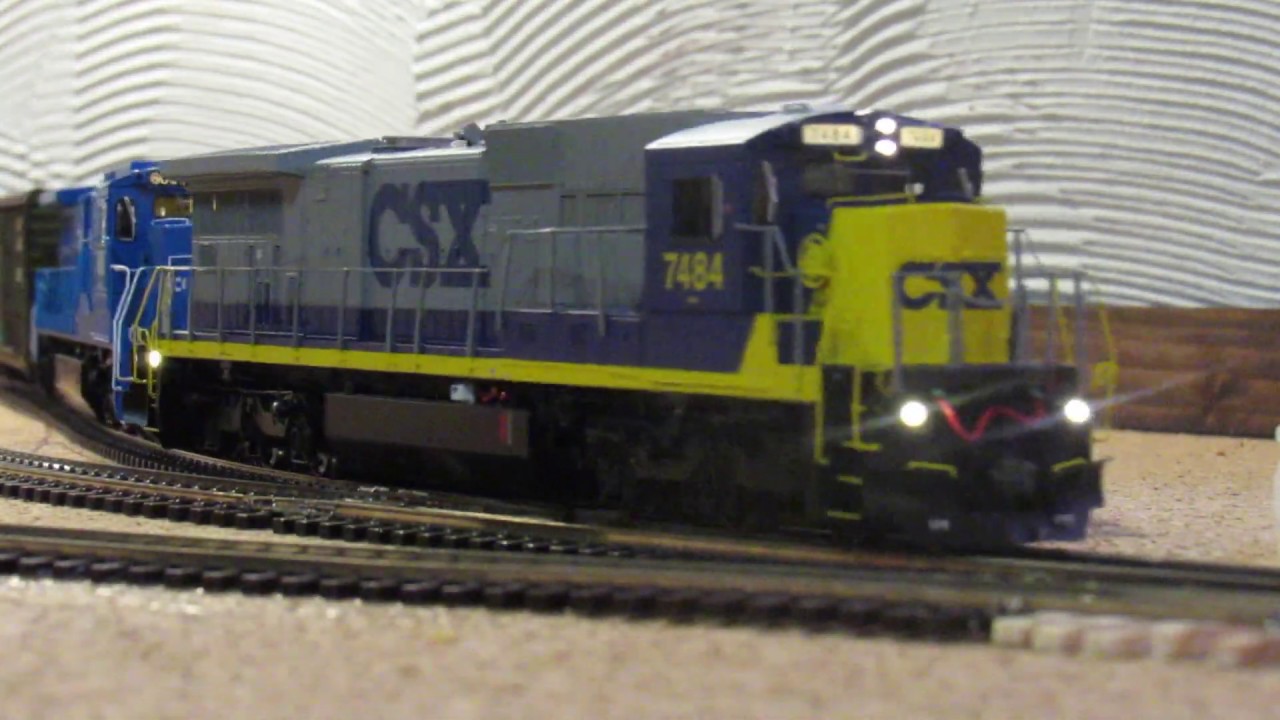 Another Drive By with some Scaletrains Dash 7s - YouTube
