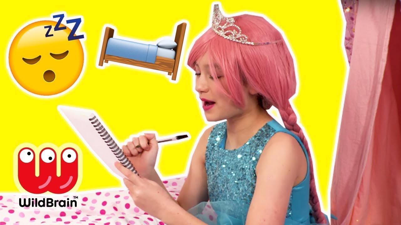 Princess Bedtime Routine 🛏️ Bedtime Story Prank - Princesses In Real ...