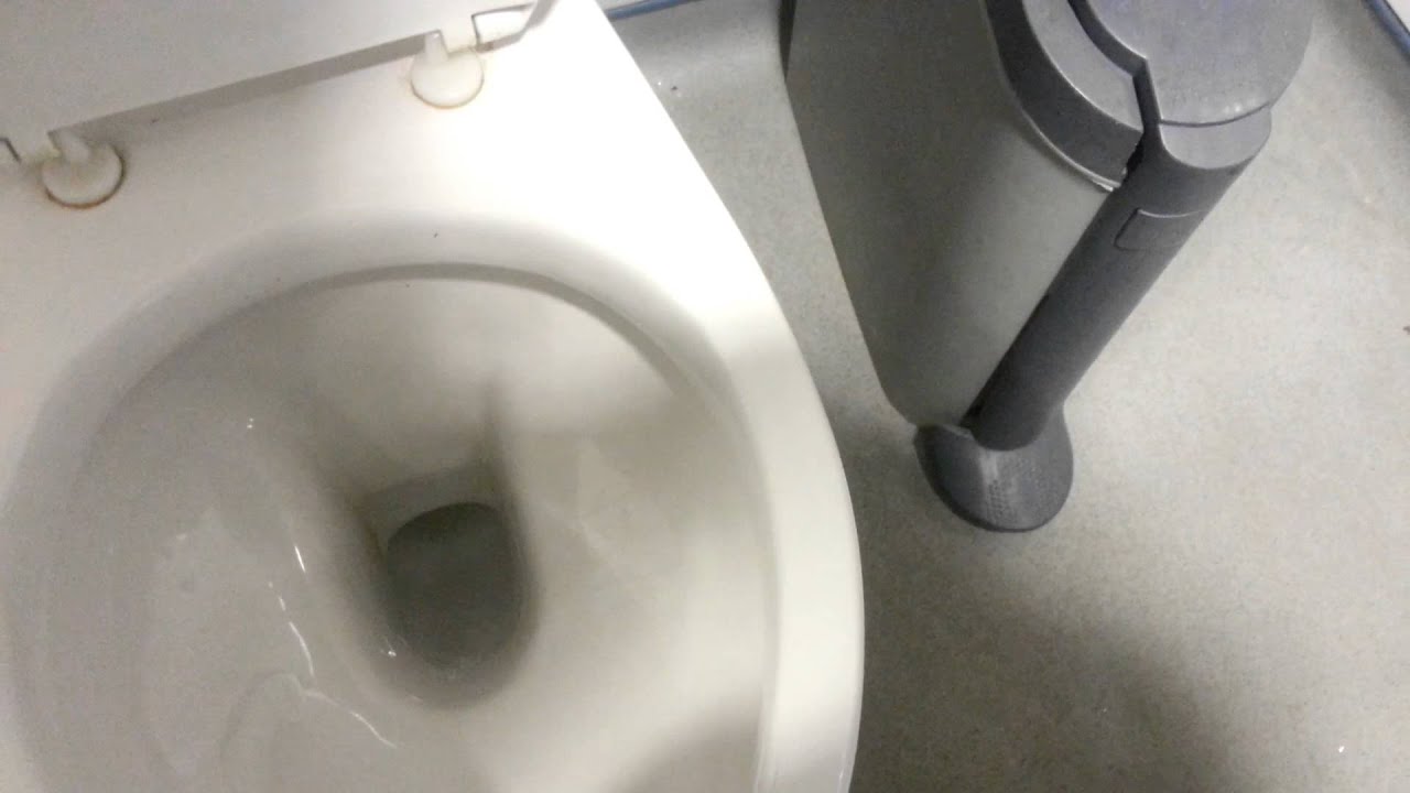 Toilet in Wicks - YouTube