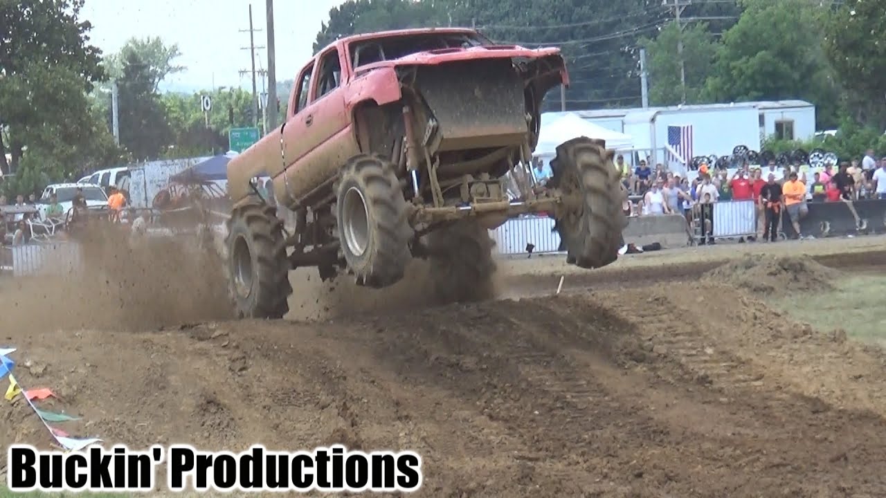 Big Trucks Mudding