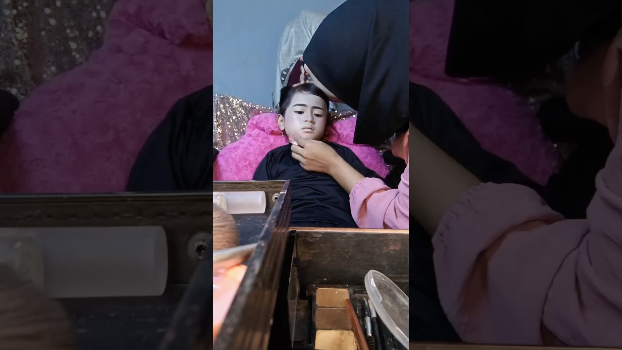 Make Up untuk pentas seni kakak Leca dan teman-temannya #makeup #makeuptutorial #makeuptari ...