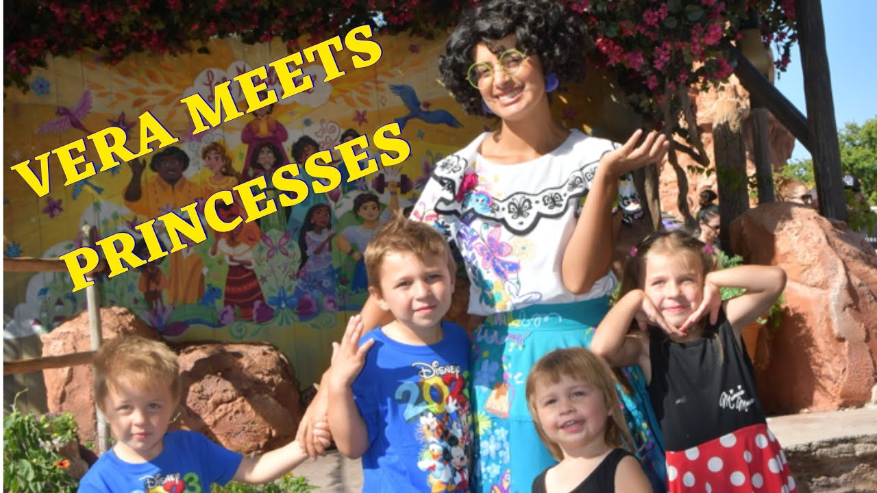 Vera meets Disney Princesses - YouTube