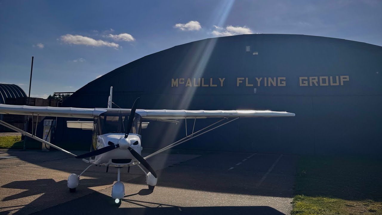Skyranger Swift approach and landing at Little Snoring airfield - YouTube
