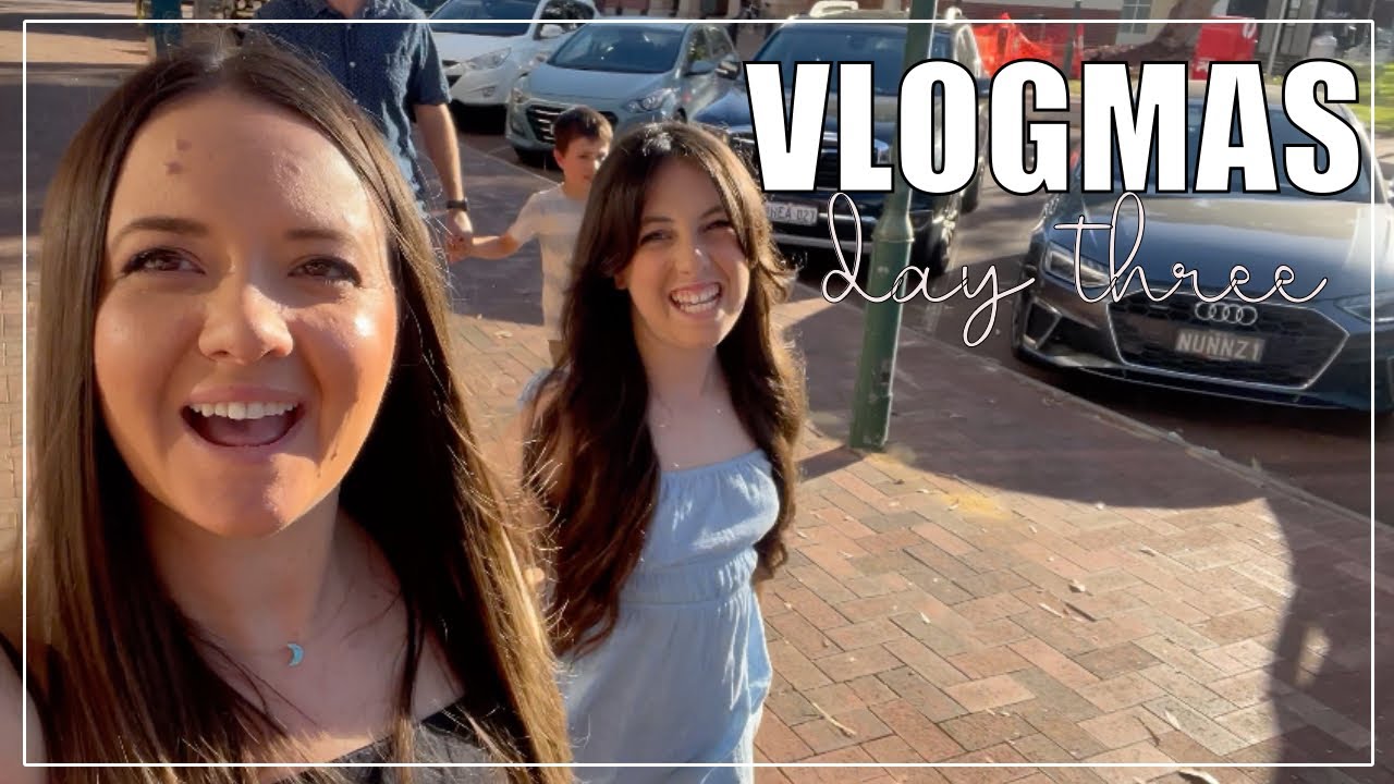VLOGMAS DAY 3 | Graduation Day! | Vlogmas 2023 - YouTube