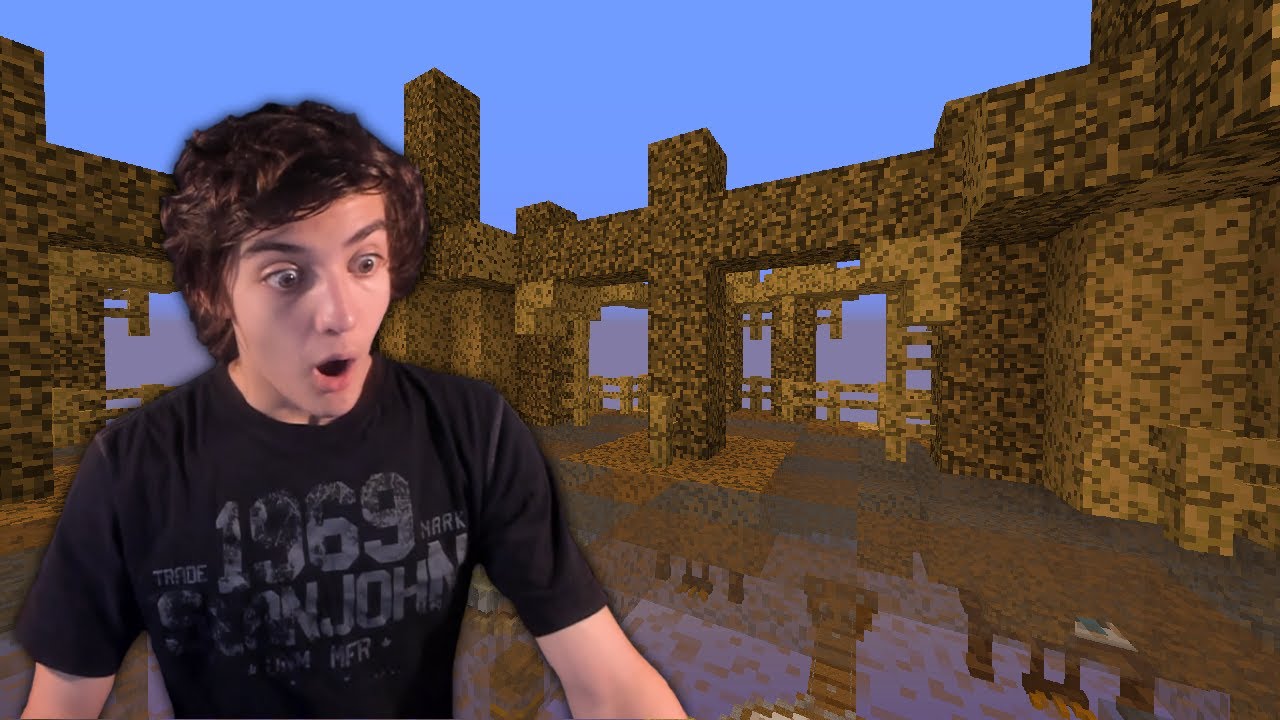 I played Minecraft with a CORRUPTED texture pack... - YouTube